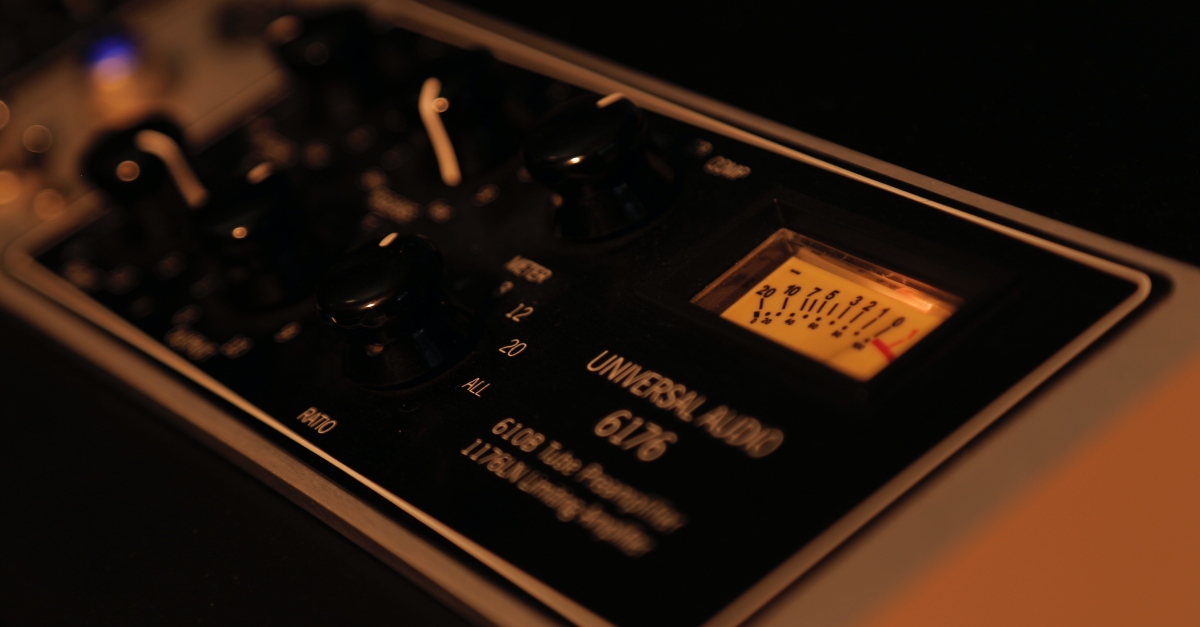 How to Use Compression in Music Production: A Beginner's Guide