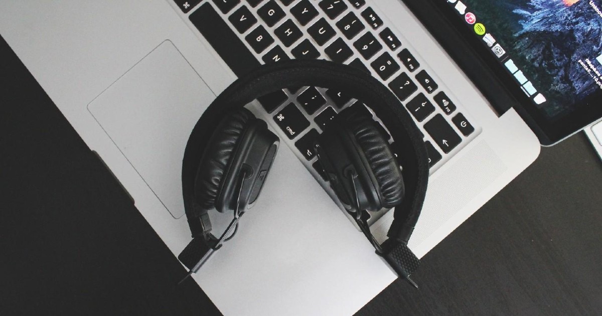 How to Write a Music Bio: A Guide for Bands & Artists