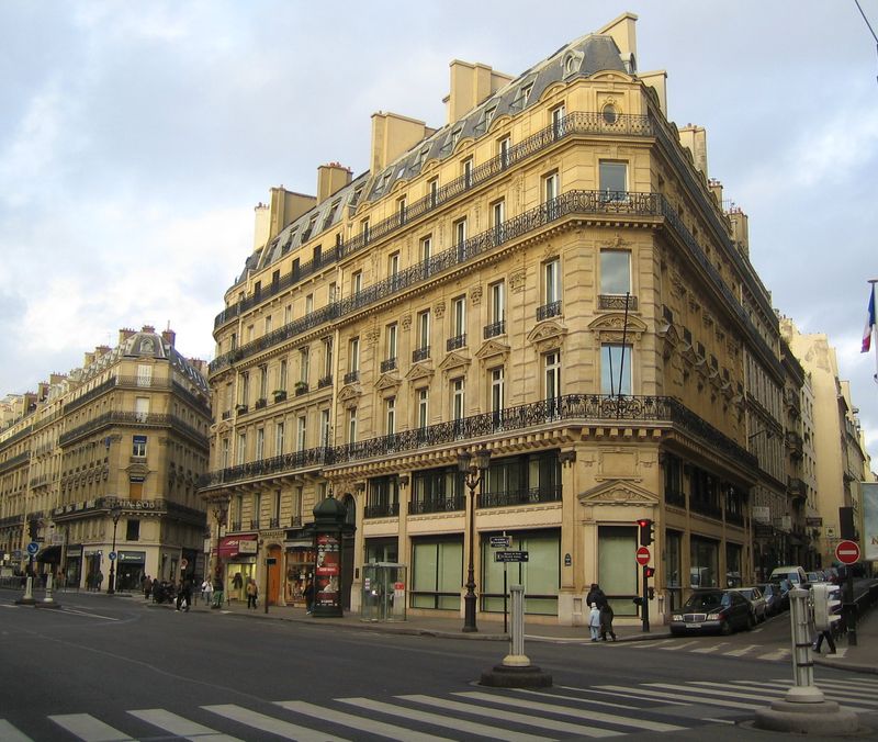 Haussmannian architecture: the charm of Paris