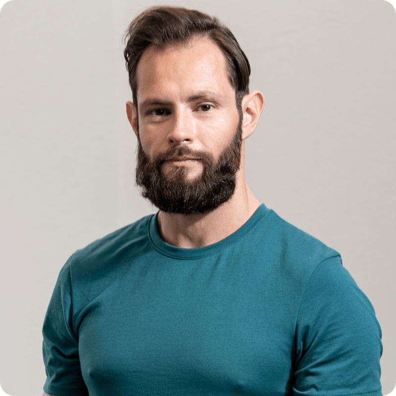 Guide to Behind-the-Back Deadlifts [Technique & Benefits] - Zing Coach