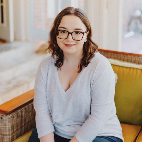 5 Simulations to Teach Therapeutic Communication to Nursing Students