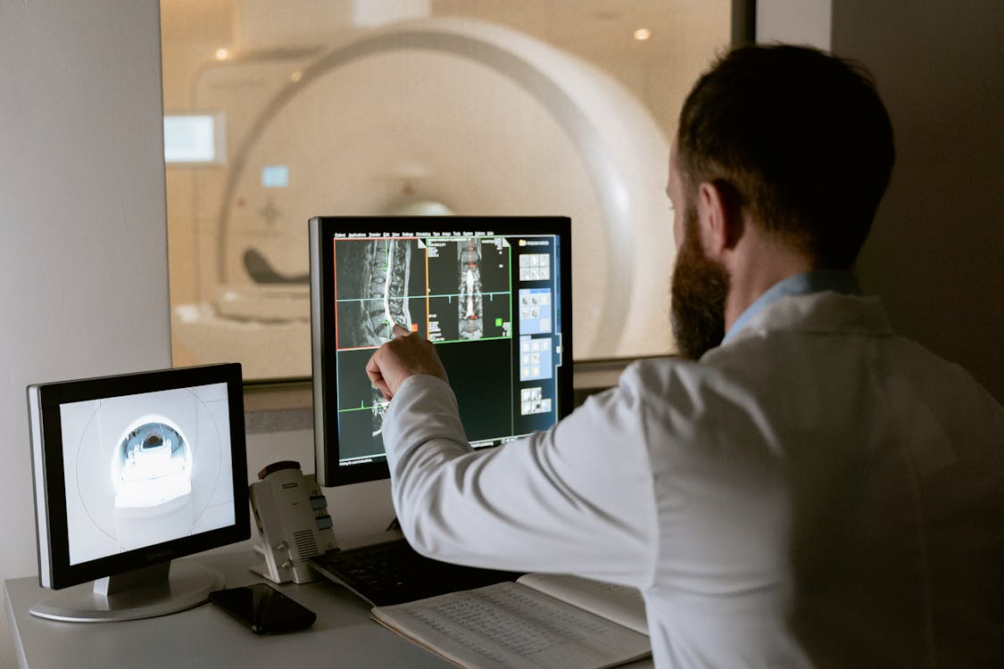 Who Can Interpret X-Rays? Radiology Guidelines | ContrastConnect