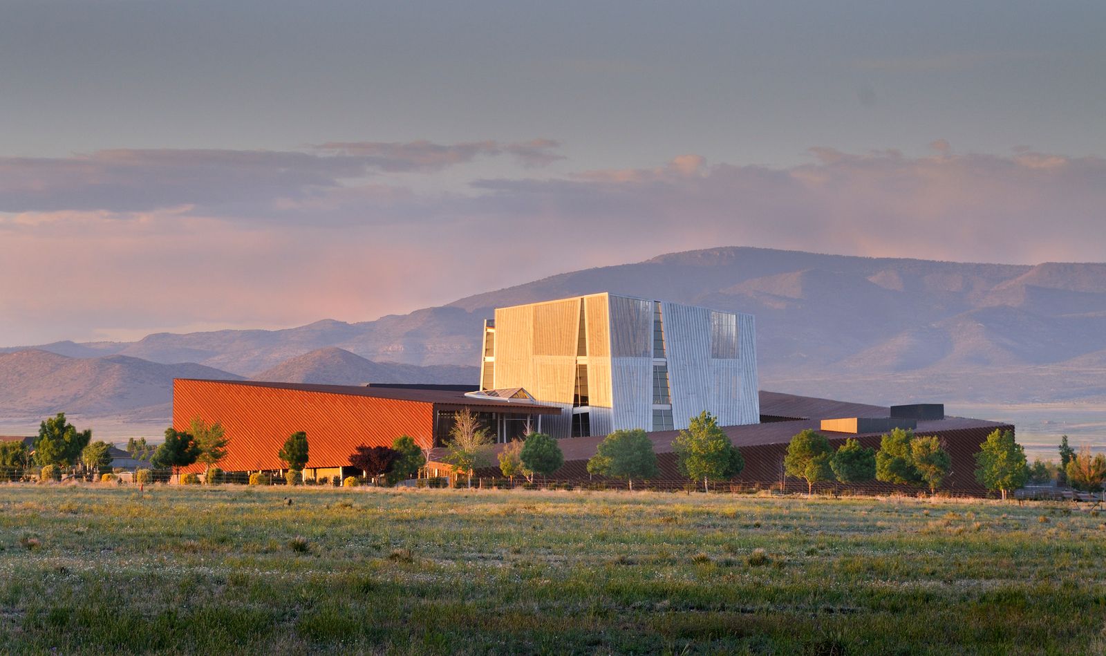 Desert Broom Public Library | RICHÄRD | KENNEDY ARCHITECTS