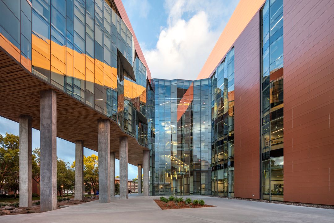 Northern Arizona University Science and Health Building | RICHÄRD ...