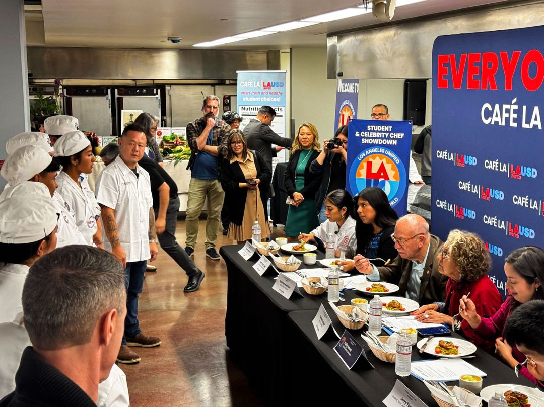 Future Chefs Take Center Stage at the Student and Celebrity Chef Showdown!