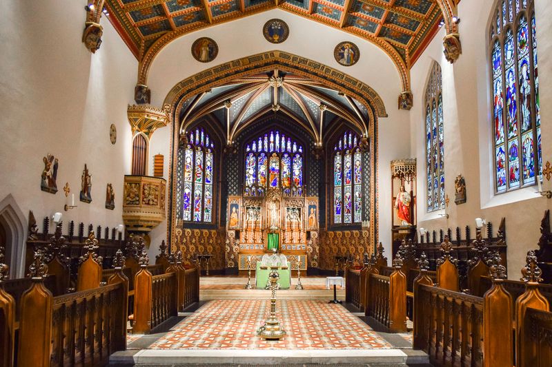 Visit us - Experience a unique Catholic history