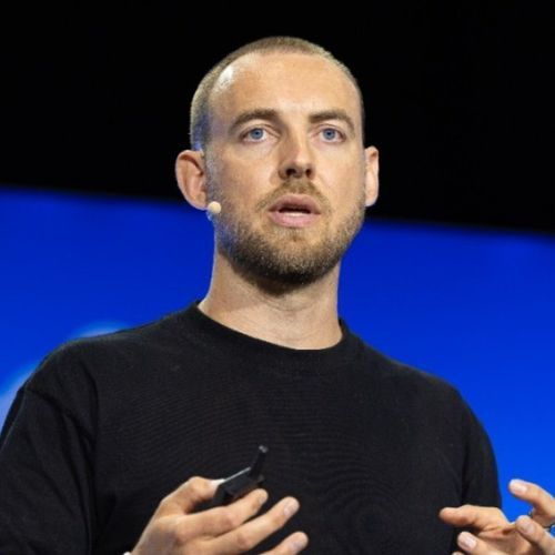 Sales AI + Automation to Activate Customer Insights - Momentum