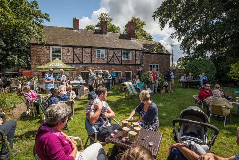 Fordhall Organic Farm: 1 Farmer, 8000 Landlords