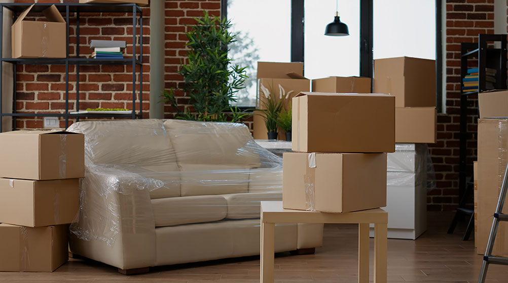 Relocation package: what it is, what it includes and how much it costs ...