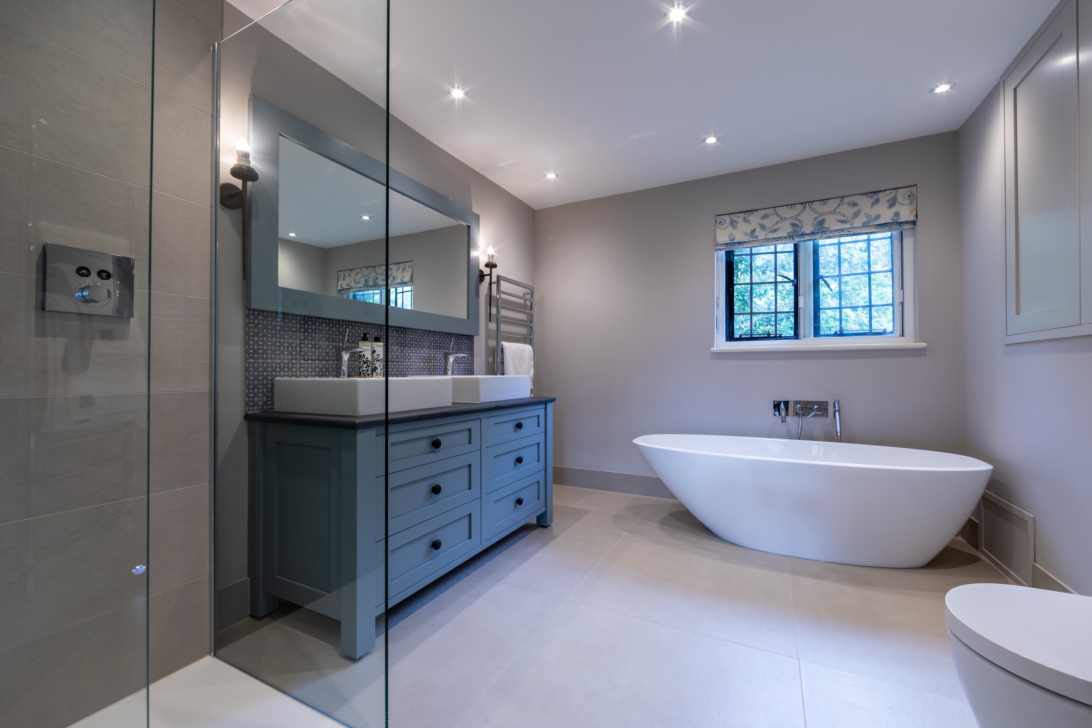 Porcelain Master En-Suite Wet Room - Design & Installation | Jeremy ...