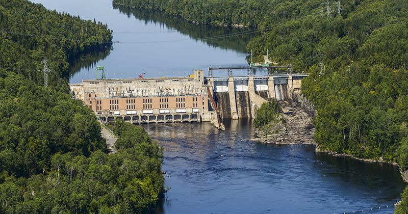 Estimating and Planning support for Hydro-Québec