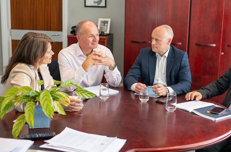 Employee incentive schemes solicitors, help, advice and support