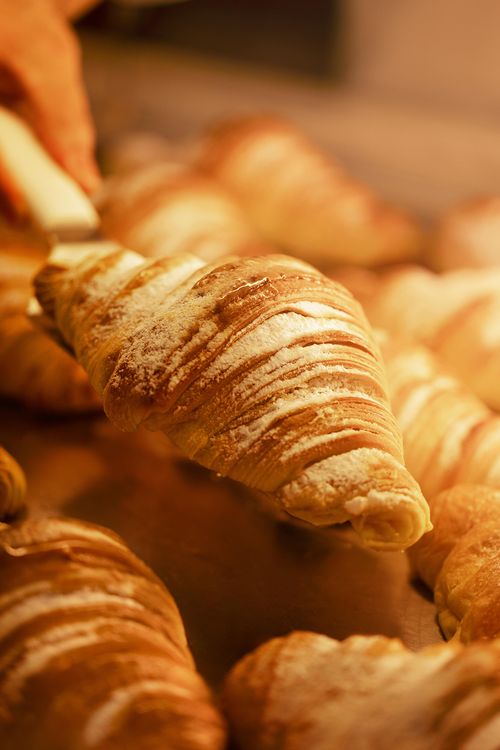 CHEZ CROISSANT