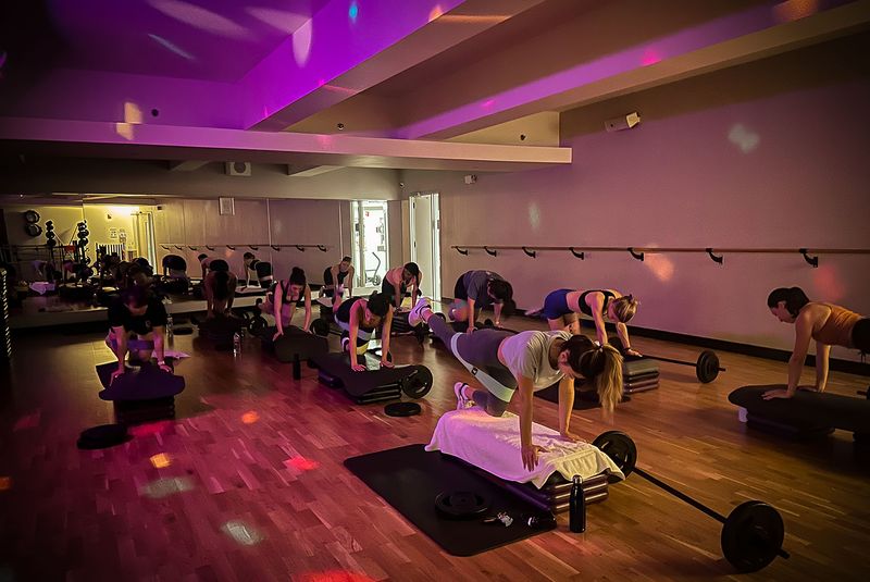 Premium Gym NYC — 5 Locations, No Contracts | CompleteBody