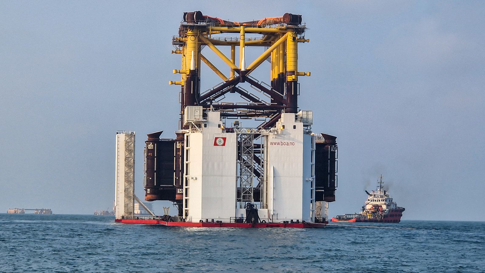 Load-out, Transport and Combined Lift-off/Float-off of LQUP Jacket ...