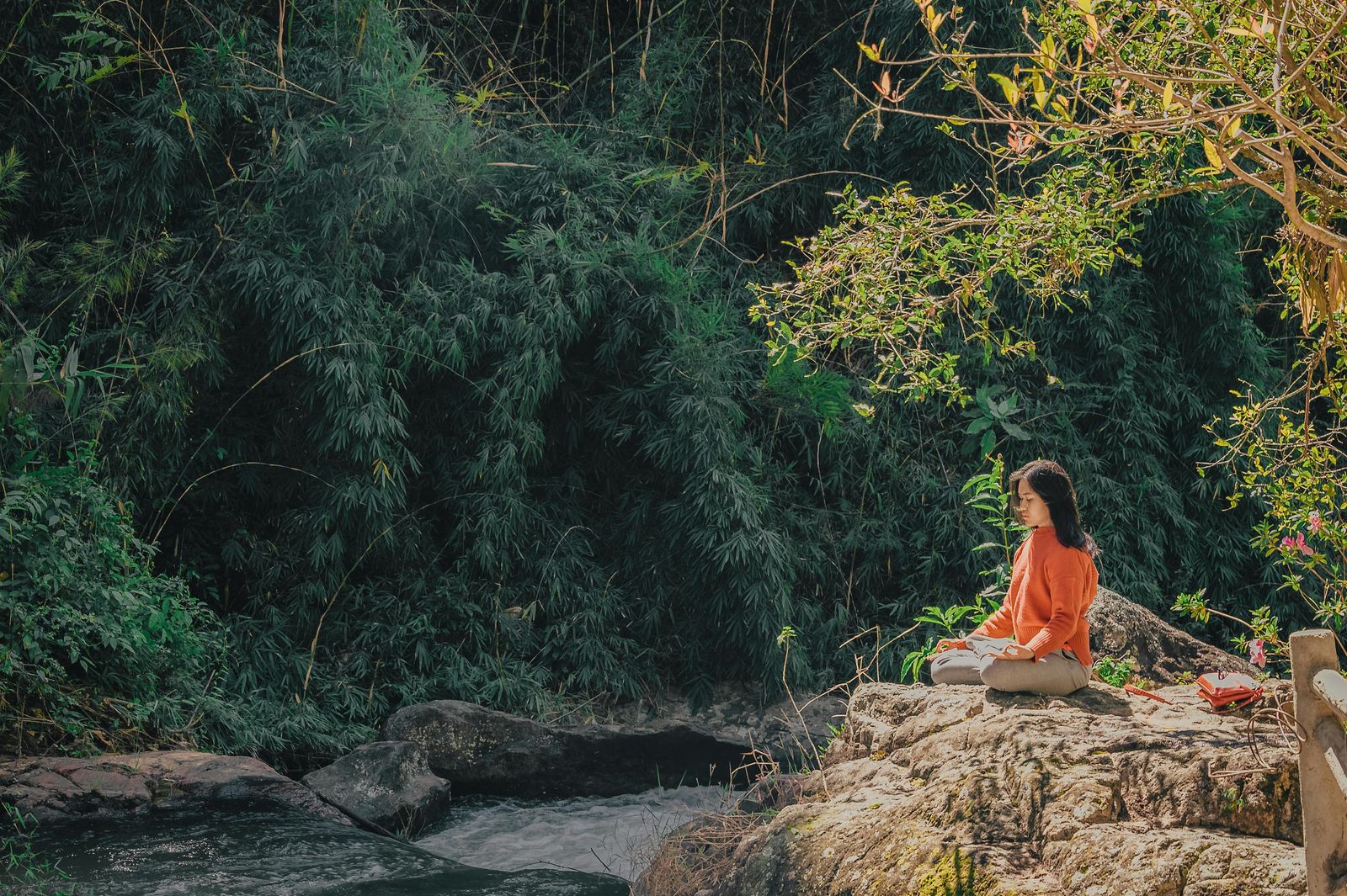 How To Tell Good vs. Poor Quality In Clothing | The Momentum