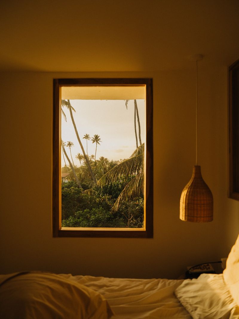 Blue Waves Surf House - Surf, Stay, Yoga in Morocco & Sri Lanka