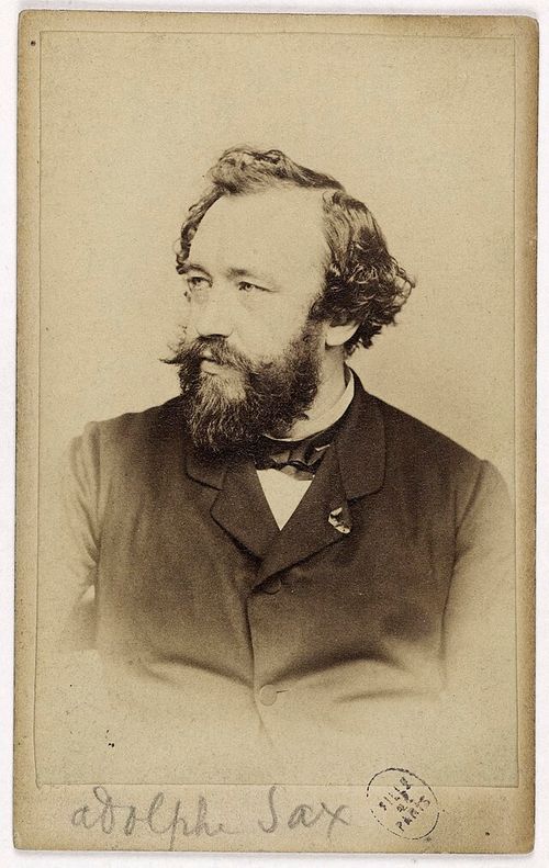 Adolphe Sax : Le génie belge derrière le saxophone