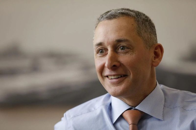 René F. Jones: Chairman and CEO of M&T Bank.