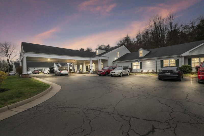 Spring Oak Senior Living | We're offering heart.