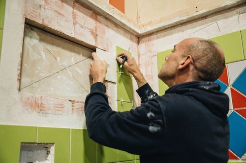 Expert Tiling Courses UK - UK Tiling Training Courses