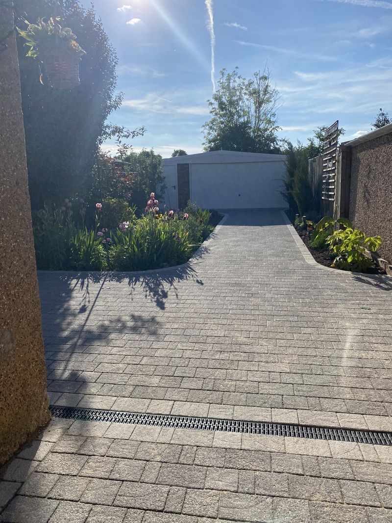 Pinner Paving | 30 years of quality driveways