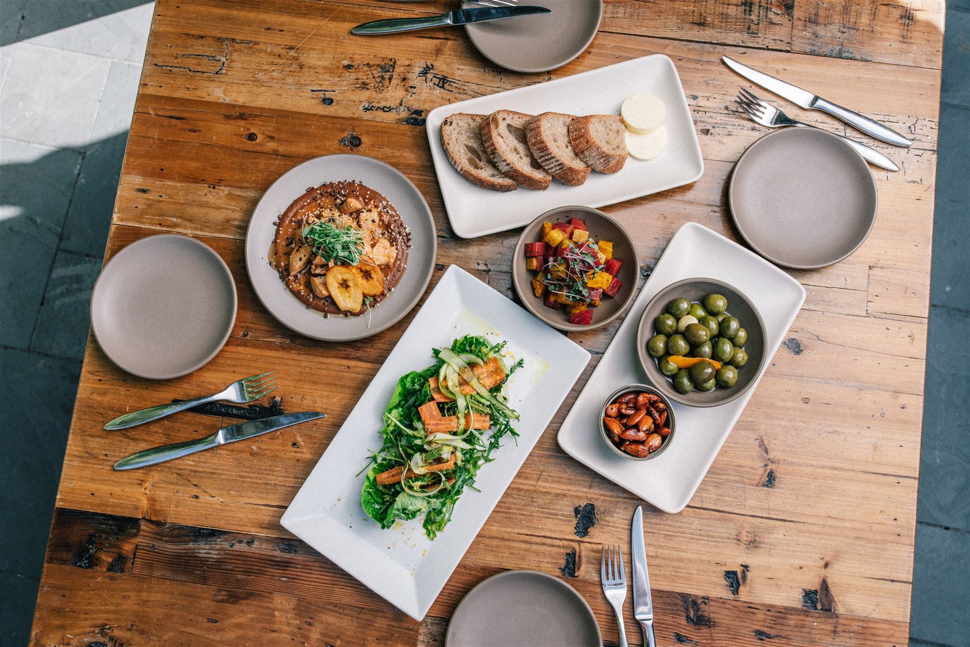 Stone House Gallery | Cuisine, Venues, & Events