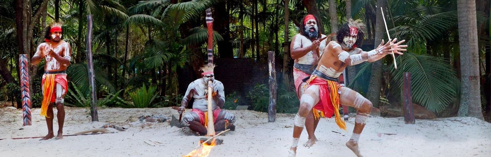 Firefly Express Bus to Sydney, Melbourne and Adelaide