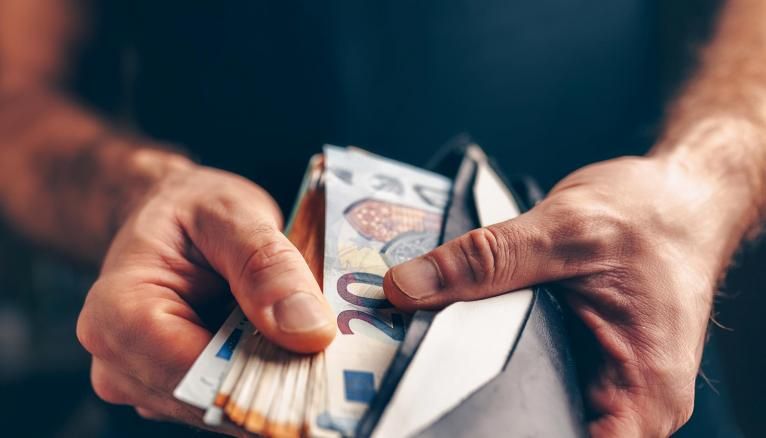 Clawback: How it works, examples and best practice