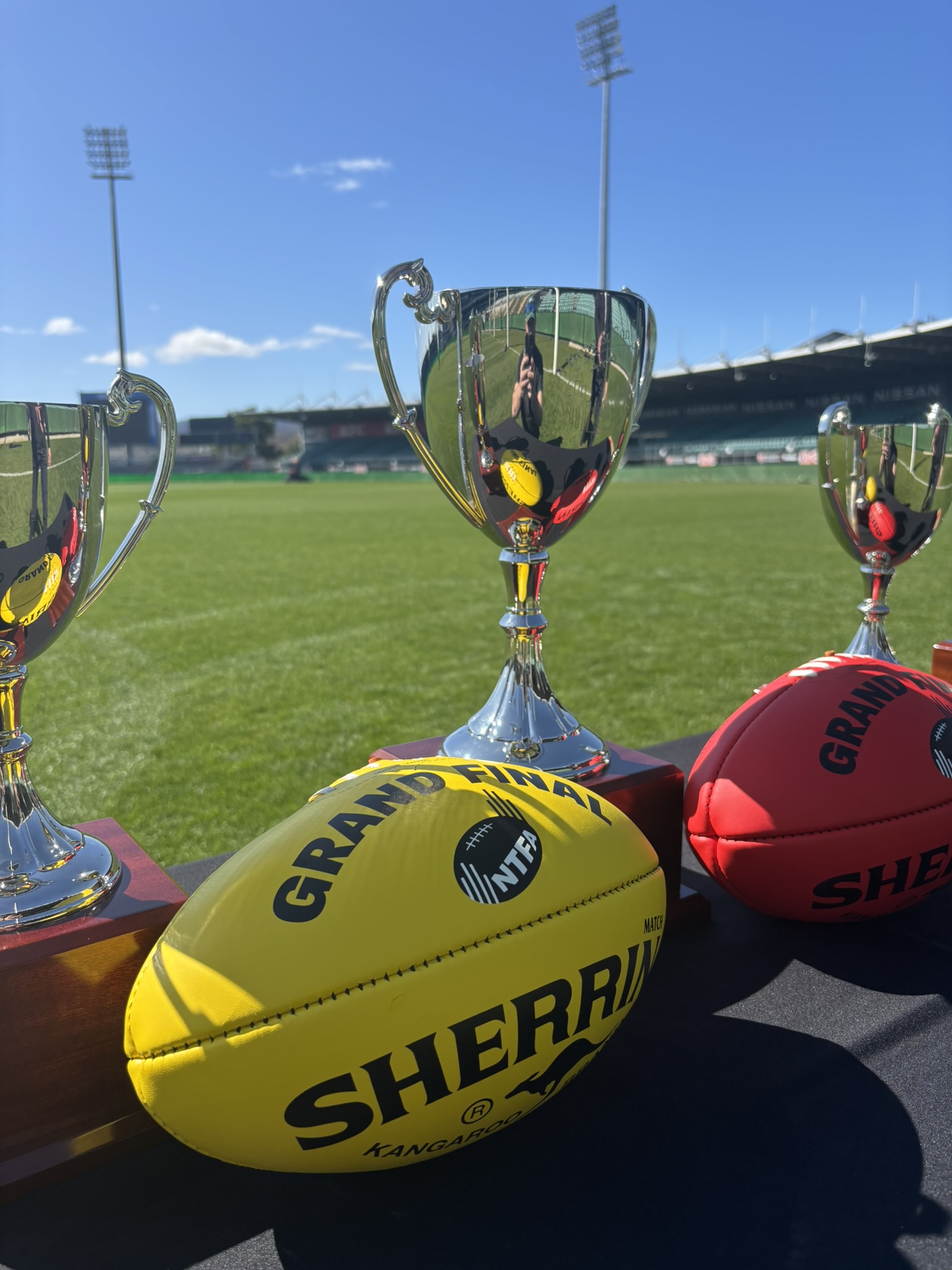Your Guide to the Division 1 + 2 Grand Finals!