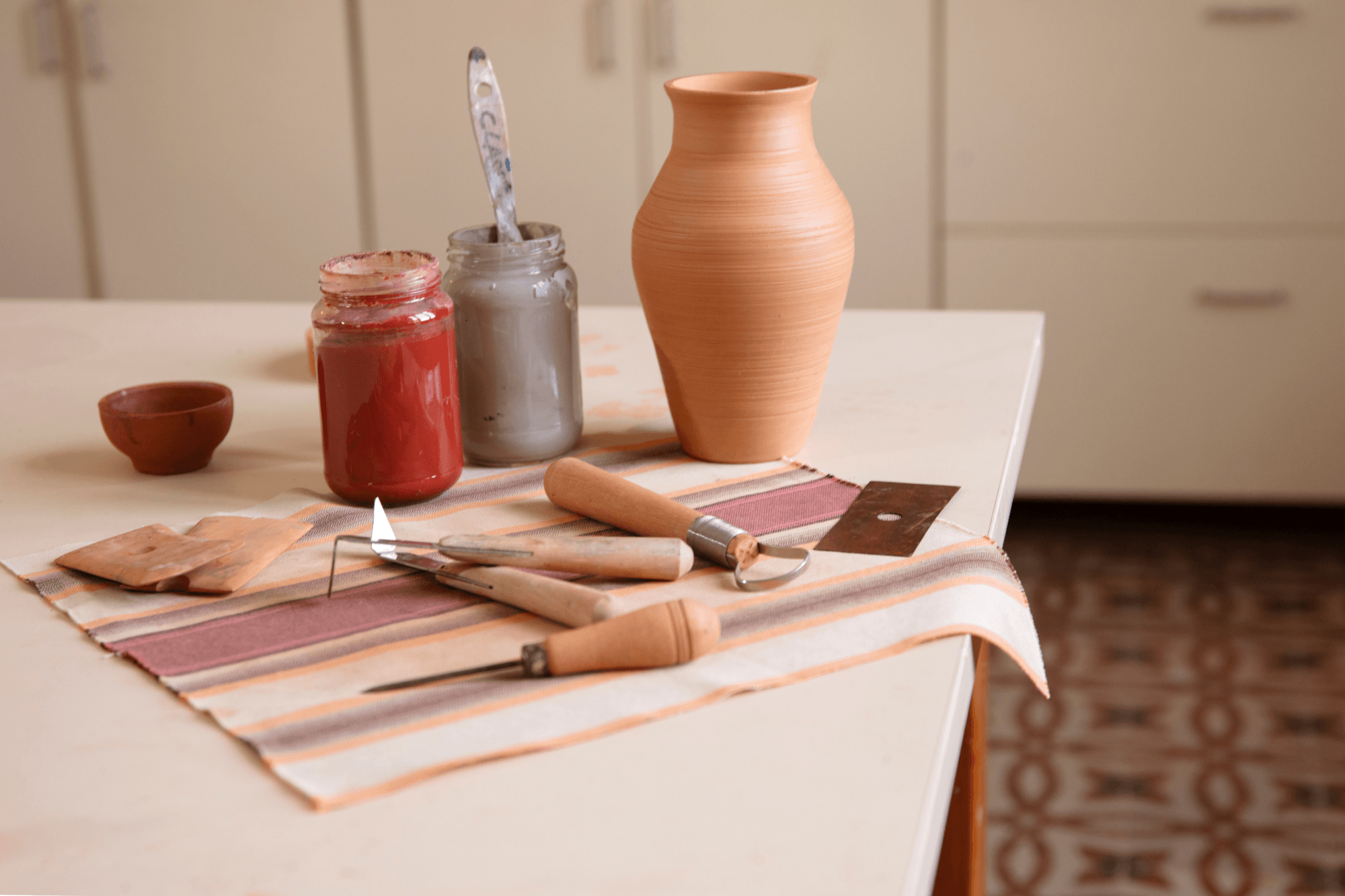 Celebrating Iconic Pottery Artists: A Journey Through Their Unique Styles