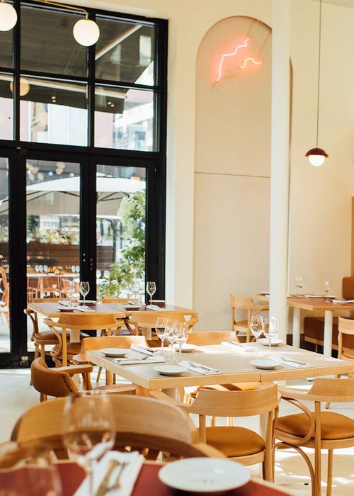 Place Carmin | Restaurant français | Vieux-Montréal