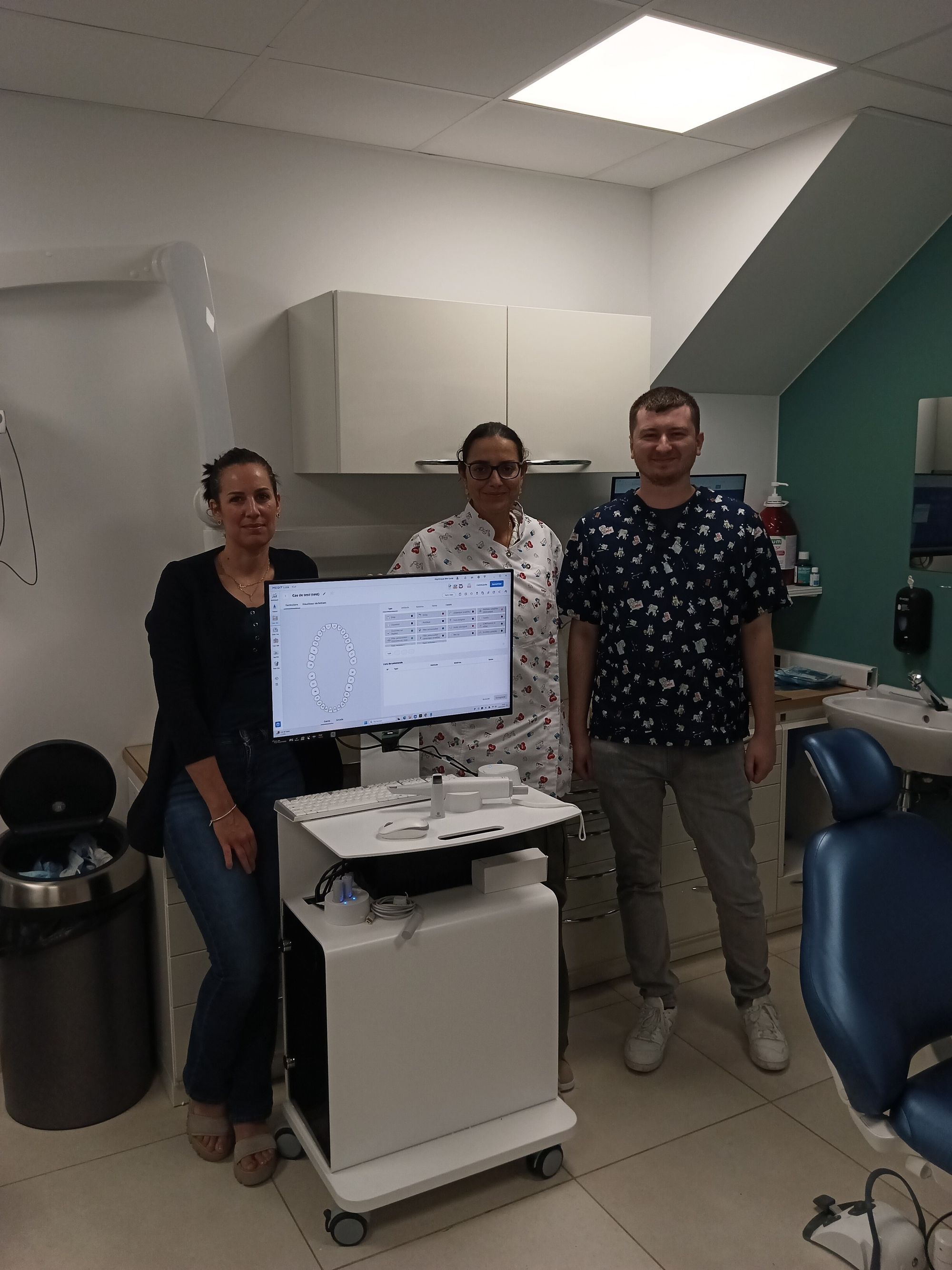 Imprimante 3D dentaire Sentry 220 | Fabriquée en France | 3DTOTEM