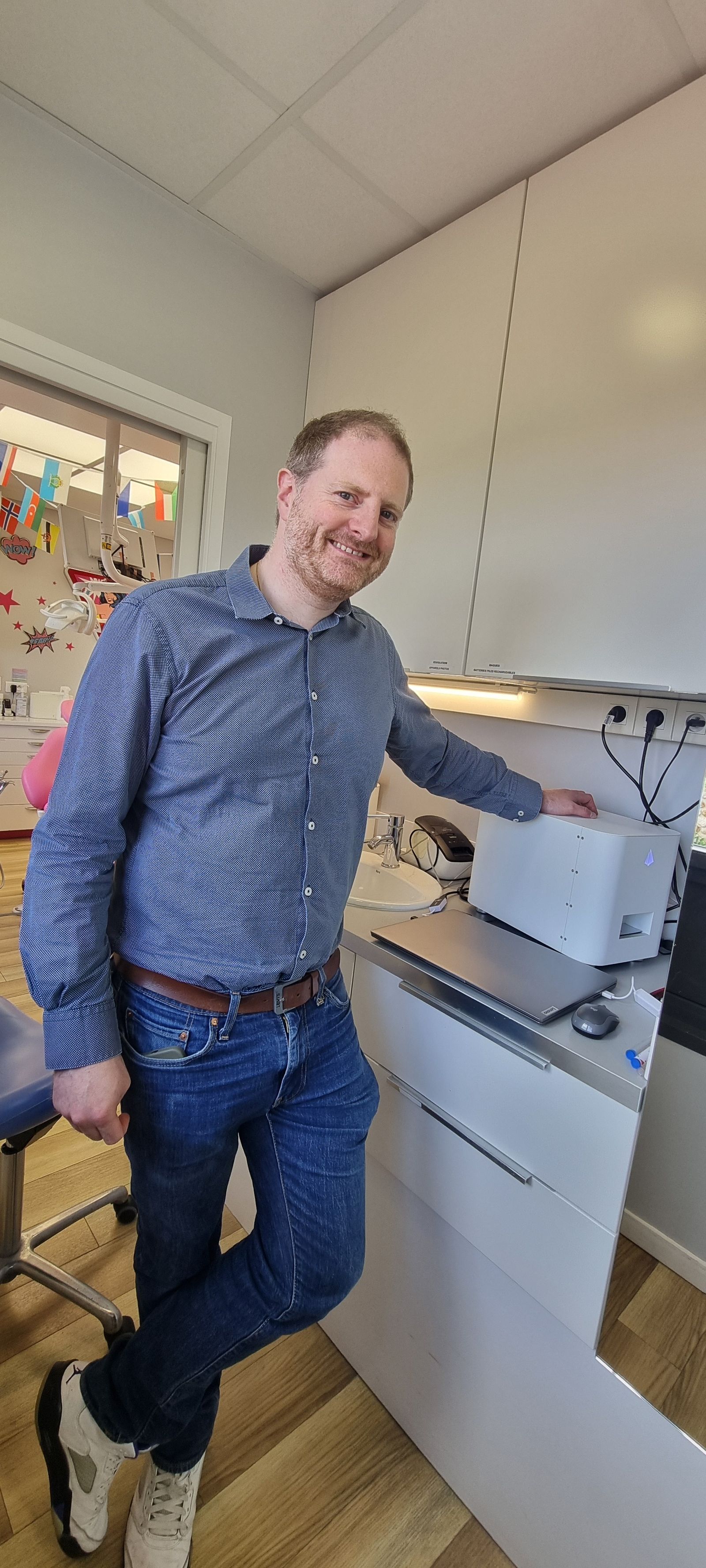 Imprimante 3D dentaire Sentry 220 | Fabriquée en France | 3DTOTEM