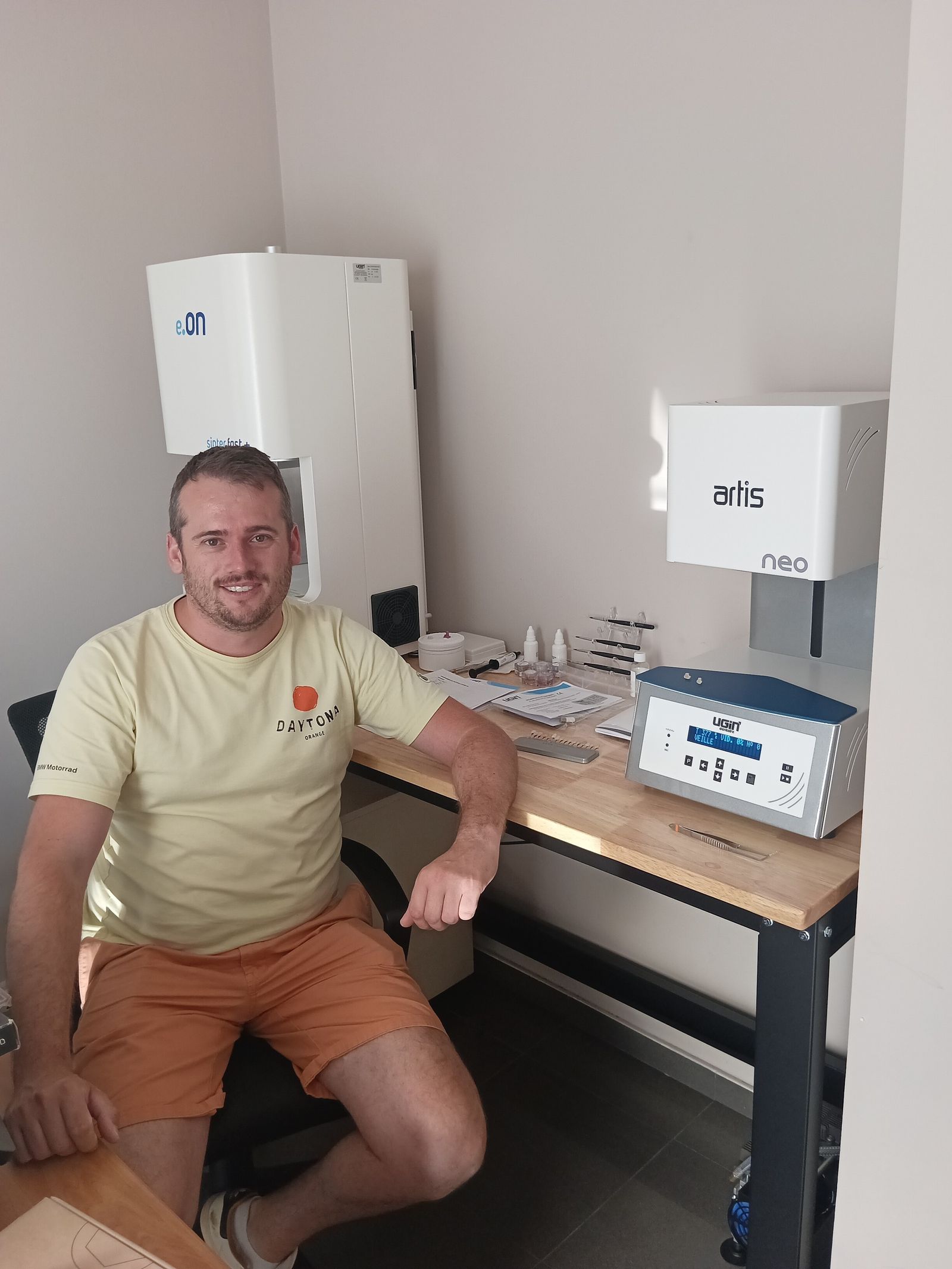 Imprimante 3D dentaire Sentry 220 | Fabriquée en France | 3DTOTEM