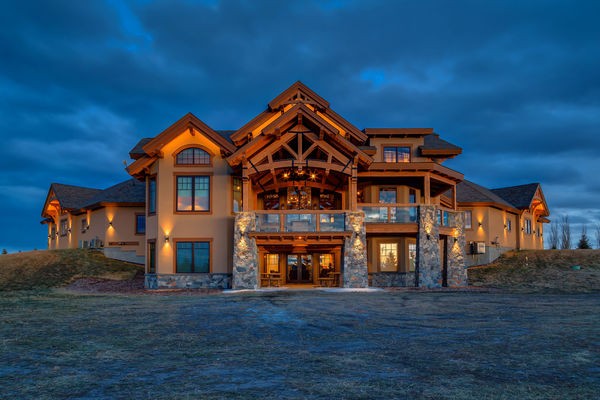 Rustic 'River' Calgary | Canadian Timberframes