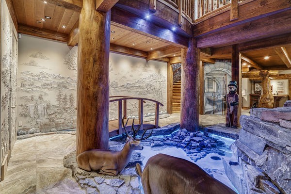 Rustic 'River' Calgary | Canadian Timberframes