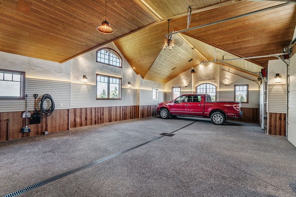 Rustic 'River' Calgary | Canadian Timberframes