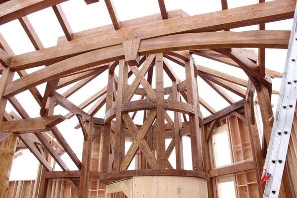 Rustic 'River' Calgary | Canadian Timberframes