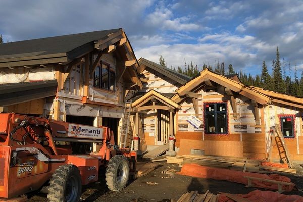 Lookout Ridge Sun Peaks | Canadian Timberframes