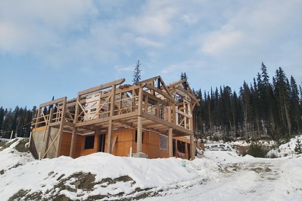 Lookout Ridge Sun Peaks | Canadian Timberframes