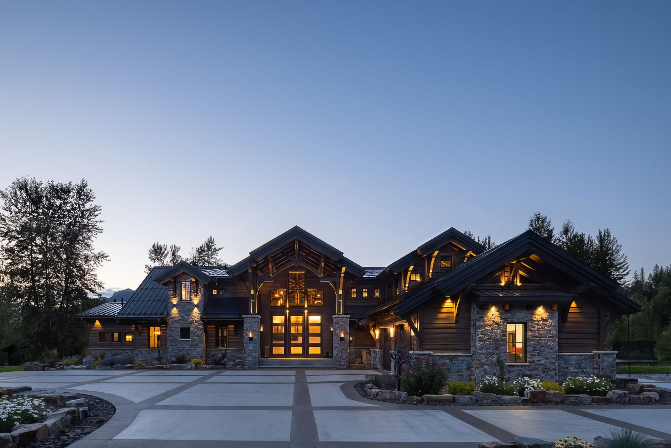 Kootenay Mountain Chalet | Canadian Timberframes