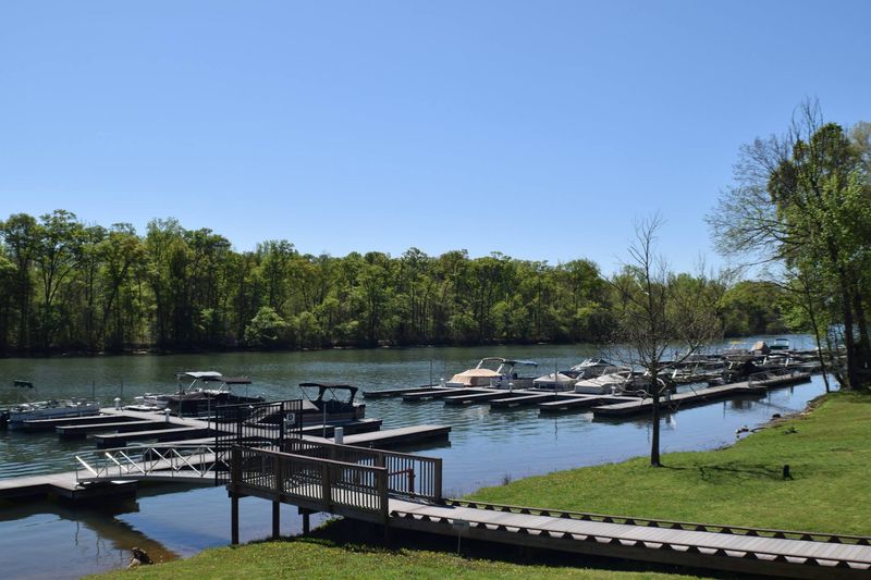 Tailrace Marina - Your Boat's Home on Lake Wylie