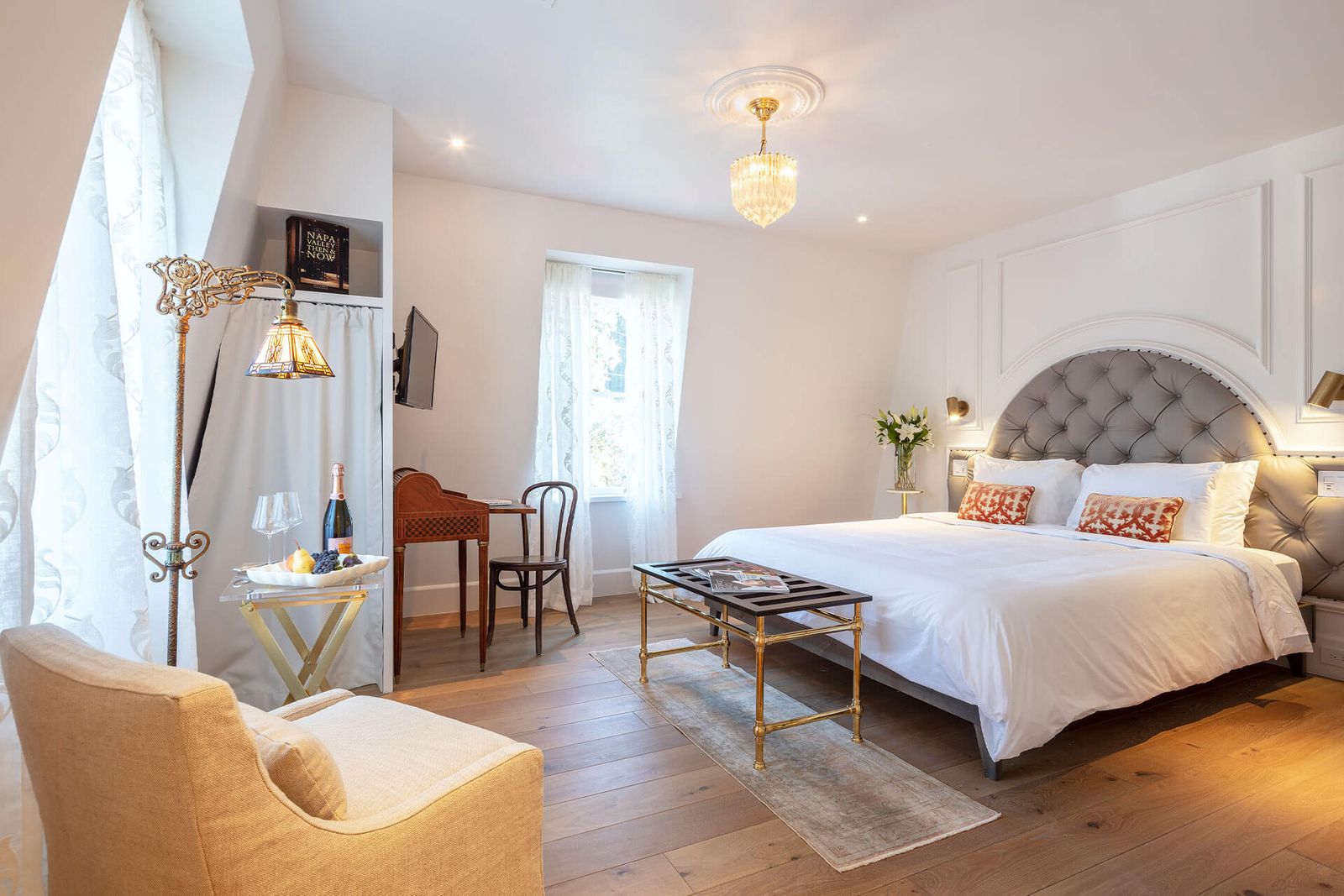The Francis House | Best Luxury Boutique Hotel in Calistoga