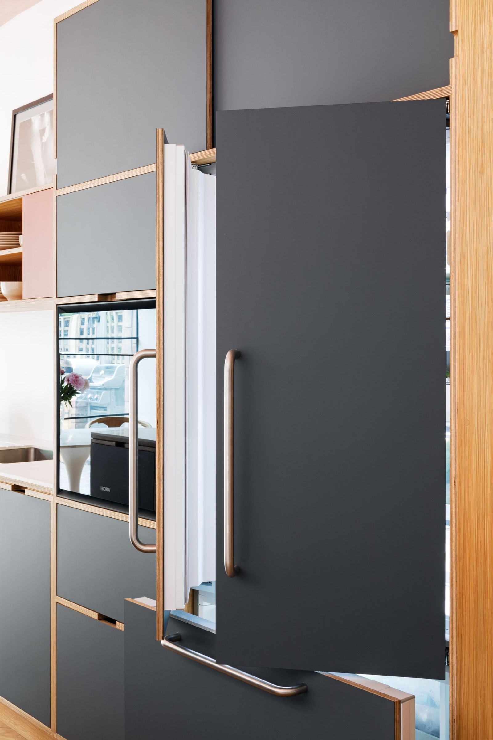 Warm materials and colours in collaboration with award winning ...