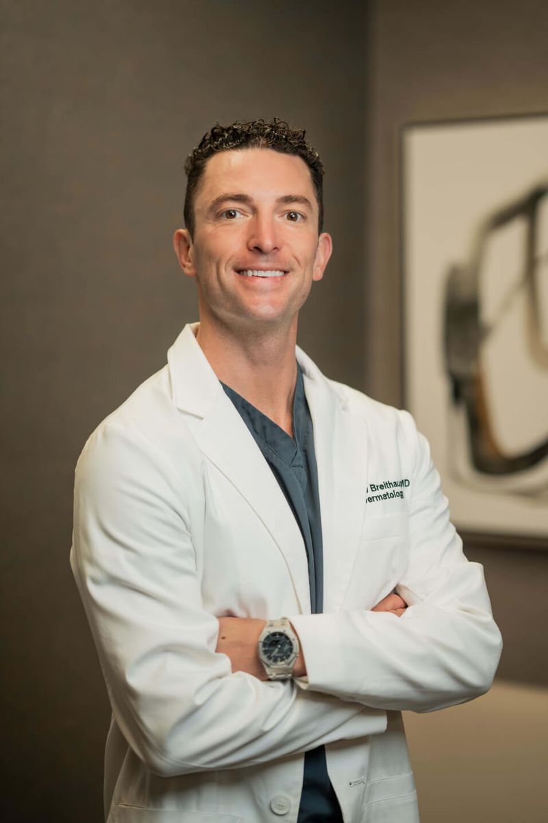 Beverly Hills Dermatologist | Dermatology Associates Medical Group
