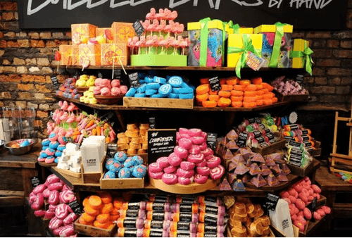 Lush: a powerful brand differentiation strategy | The Scaleup ...