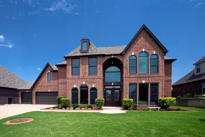 Residential Energy-Efficient Windows | Thermal Windows, Inc.