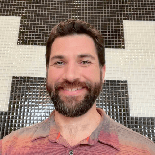 Creating advanced line graphs in React with MUI X Charts for visualizations