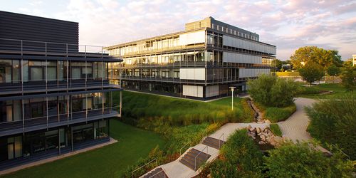 MLP im Rekordrausch: Milliarden-Umsatz in 2025 trotzt Immobilien-Delle